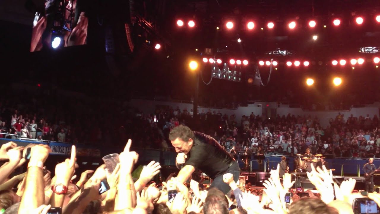 Bruce Springsteen Chugs A Beer And Stage Dives LA Sports Arena 4/26/12 ...