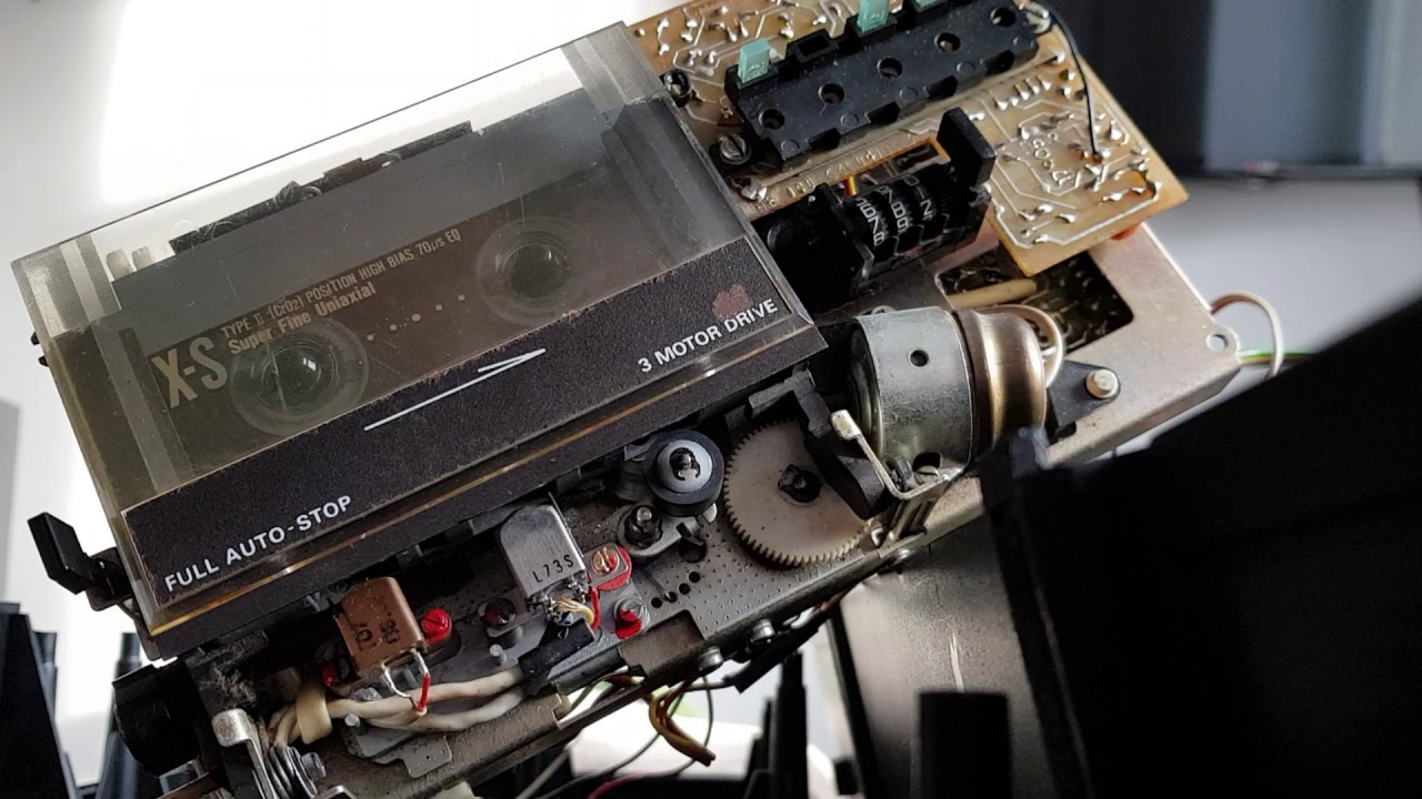 Condor magnetofon po modyfikacji - YouTube