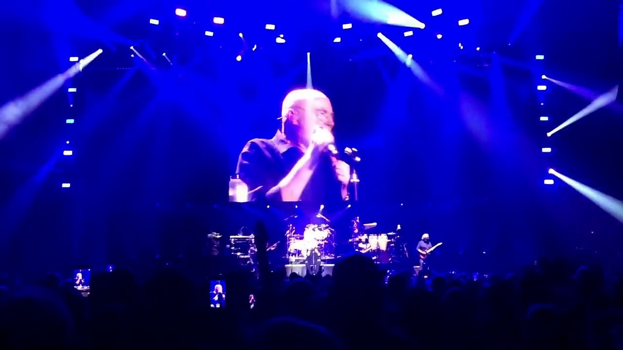 Phil Collins Live In the Air Tonight Liverpool Echo Arena 2017 - YouTube