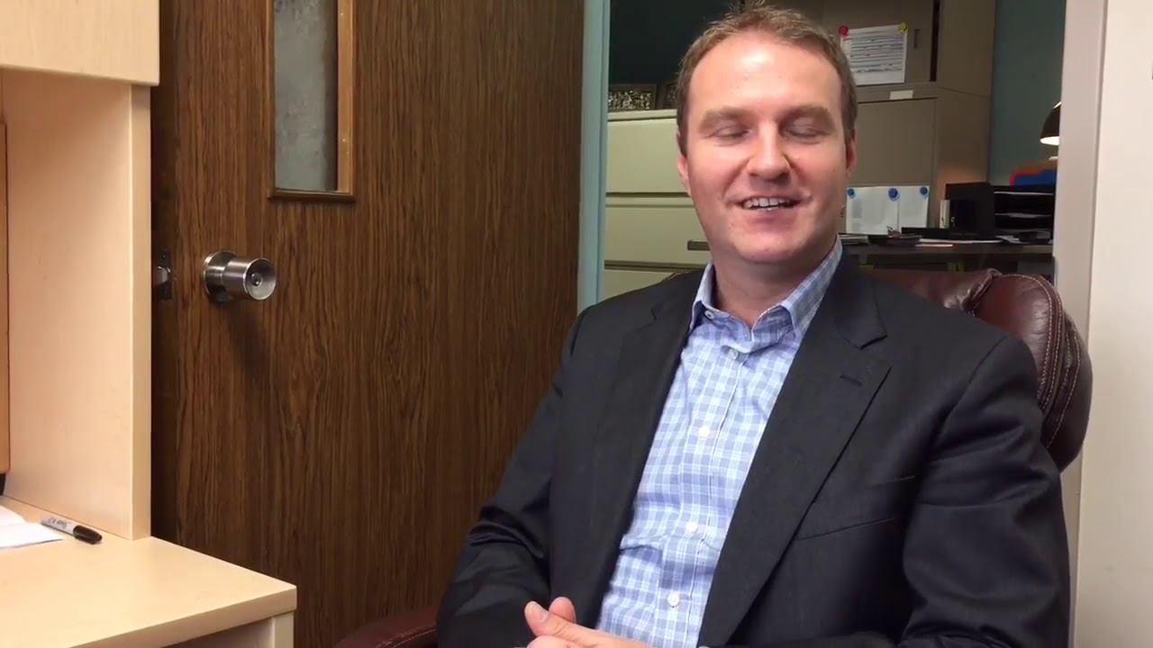 Meet London's newest surgeon - YouTube