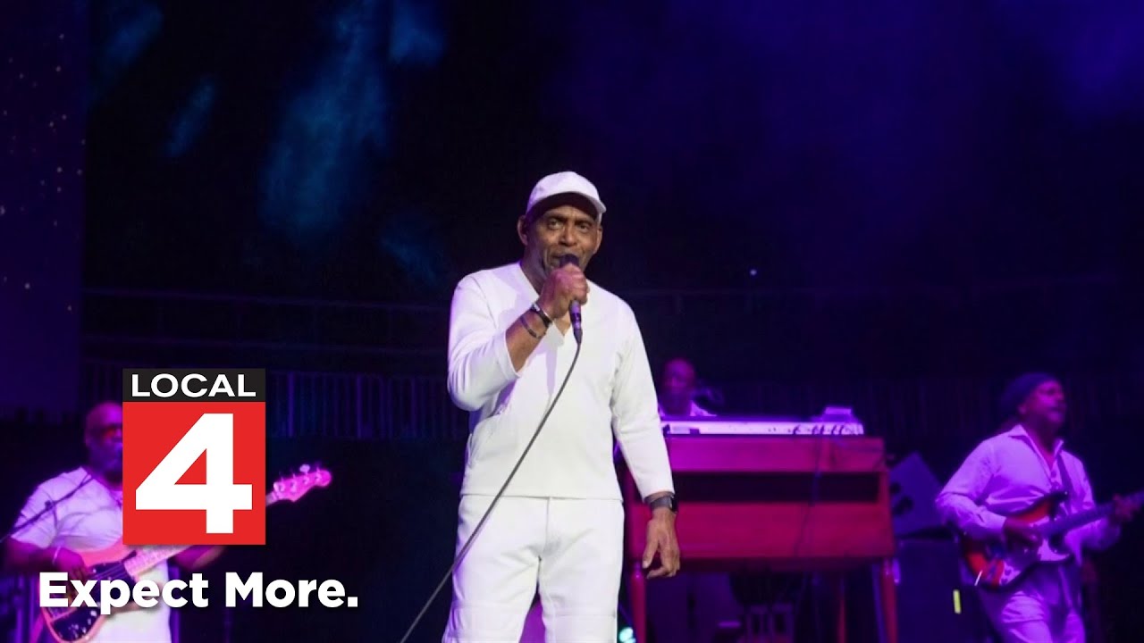 Lead singer, founder of 'Maze' Frankie Beverly dies at 77 - YouTube