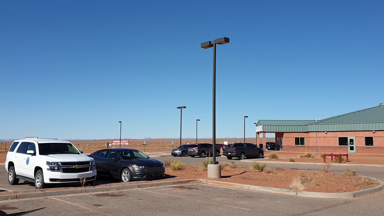 Navajo Nation Welcome Center. Monument Valley. - YouTube