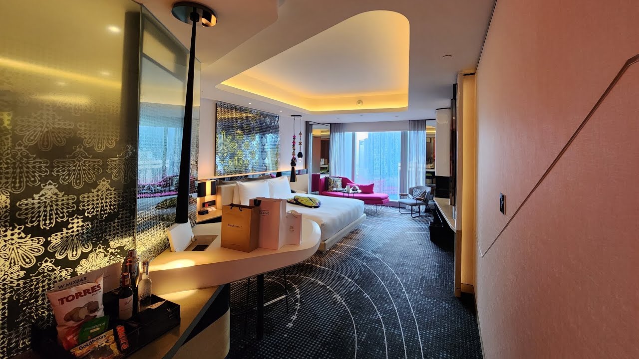 W Kuala Lumpur, King bed twin towers view, Spectacular guest room ...