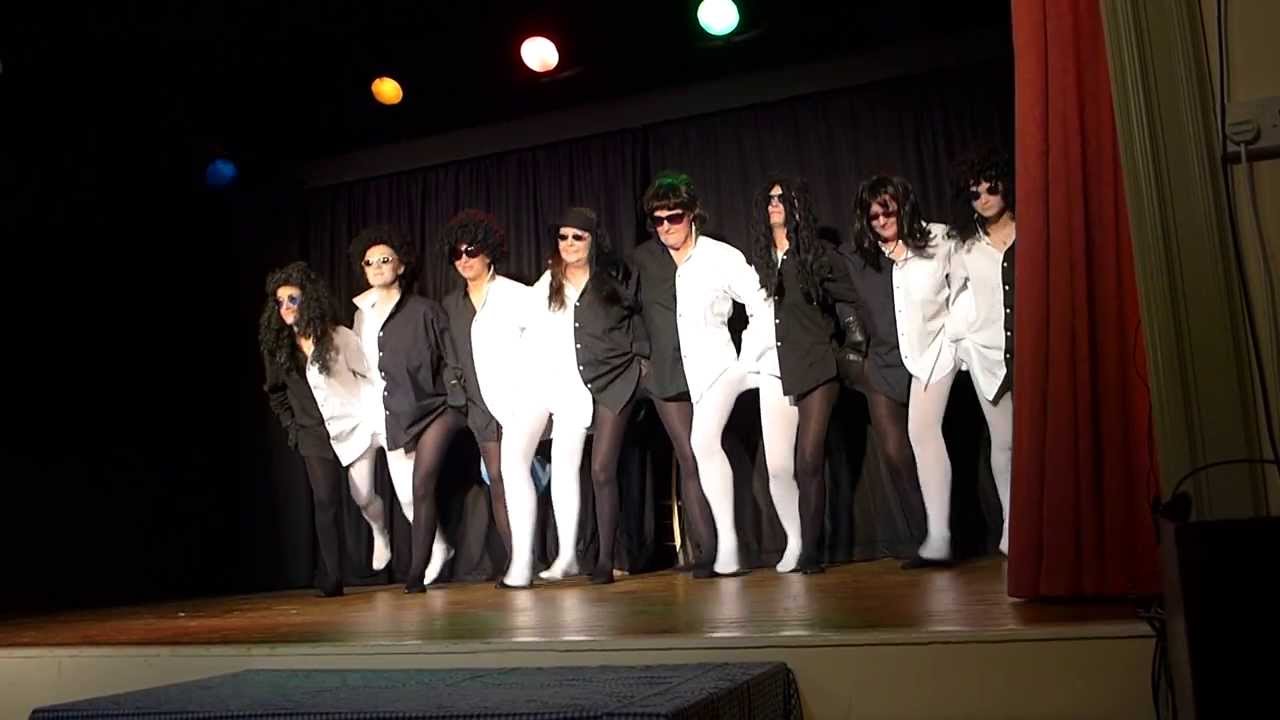 Black and White illusion dance. Easterton Cabaret 2013 Finale. - YouTube