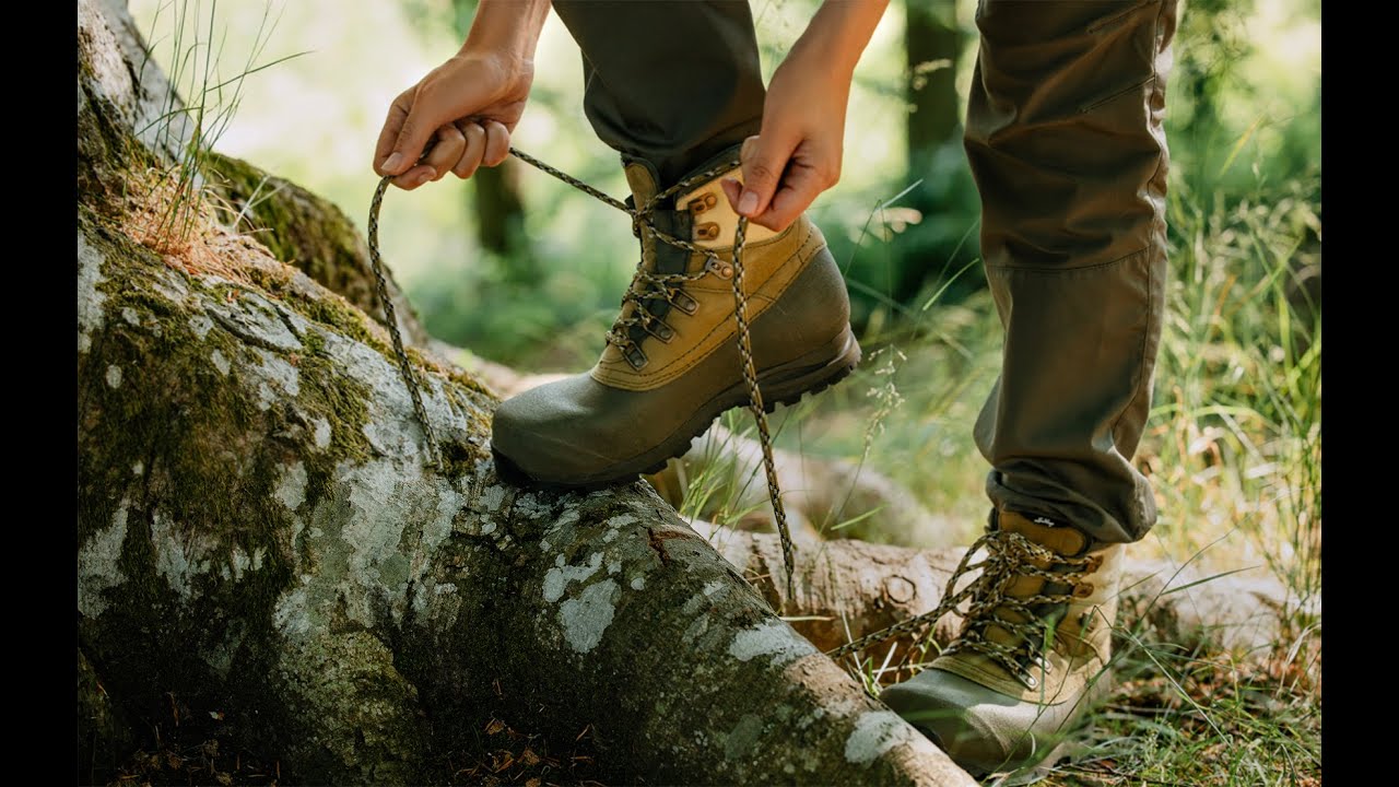 Lundhags Presents Padje Light trekking Boot - YouTube