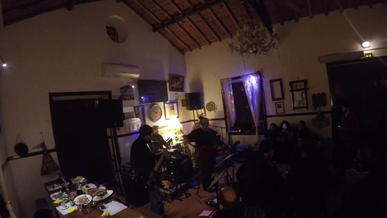 Lado Lunar Tributo a Rui Veloso Chico Fininho - YouTube