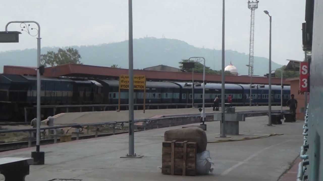 Mysore Express Entering Mysore Jn - YouTube