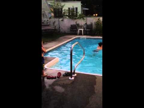 Mom in pool looking sexy in her bikini