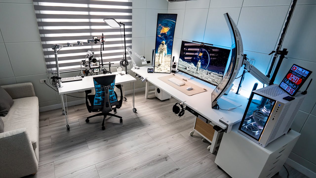 My ULTIMATE Space Gaming Setup Went Viral ! 🔥(with Minimal YouTube ...