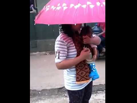 VIDEO KOCAK | DANGDUT KAMPUNG BIKIN TUKANG SAYUR IKUT BERGOYANG