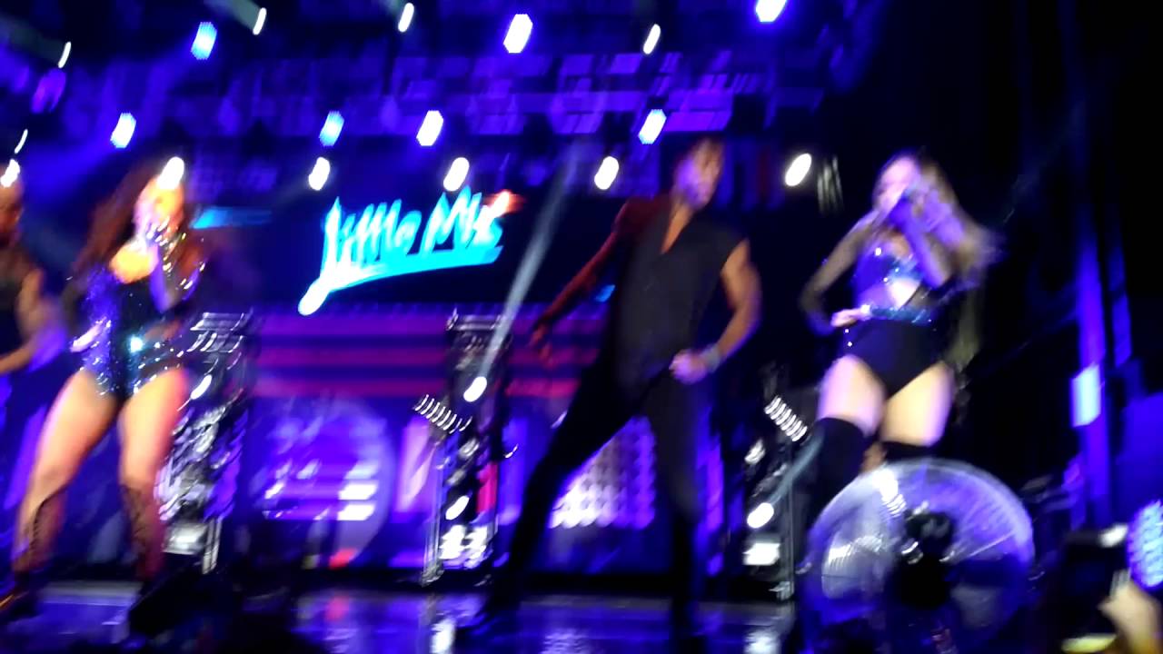 Little mix - Grown - live Get Weird Tour Barcelona - YouTube
