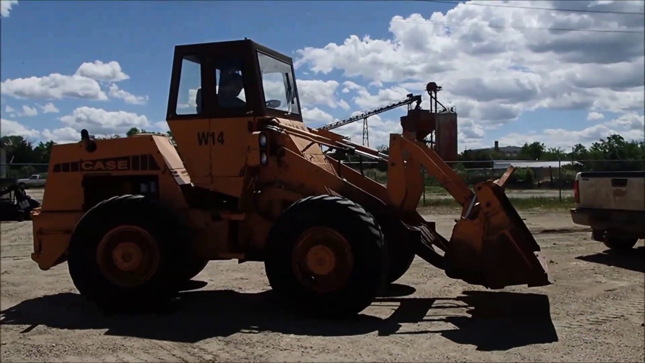 BigIron Auction FU4520 Case W14 Wheel Loader With Multiple Purpose Bucket - YouTube