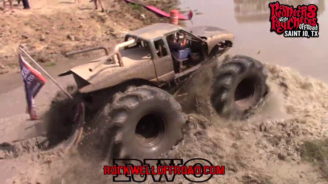BADDEST MUD BOG RACING!! 2 TRUCKS 1 PIT! - YouTube