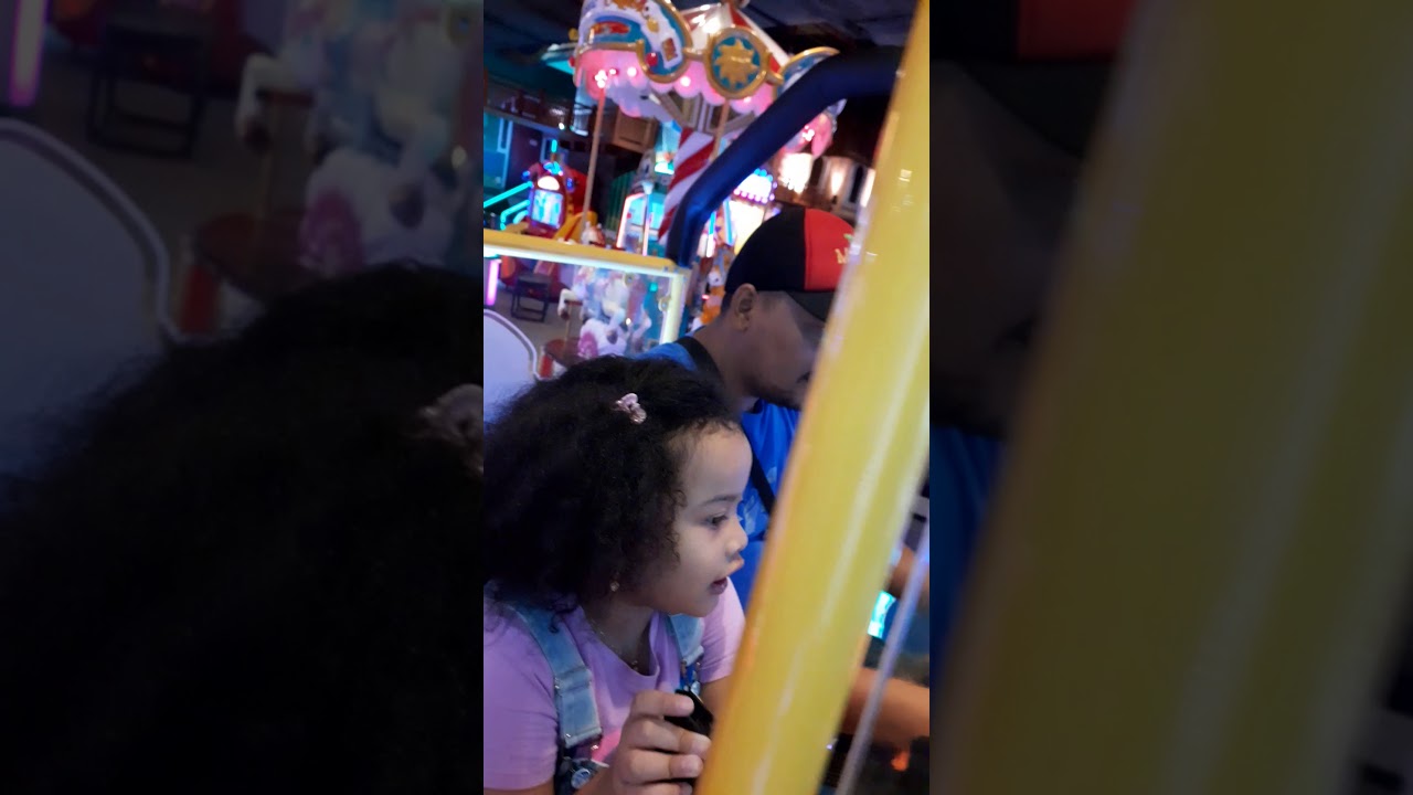 Playing with pipi - YouTube