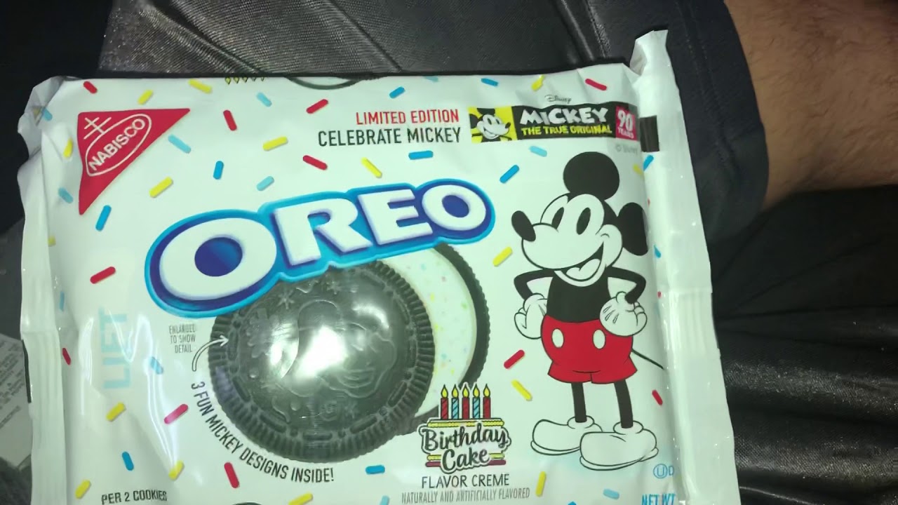 Celebrate Mickey Mouse Oreos Review (Birthday cake cream) Mickey Mouse ...