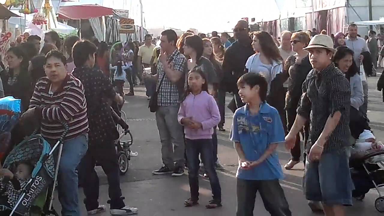 feria de abril in besos mar barcelona ..,., - YouTube