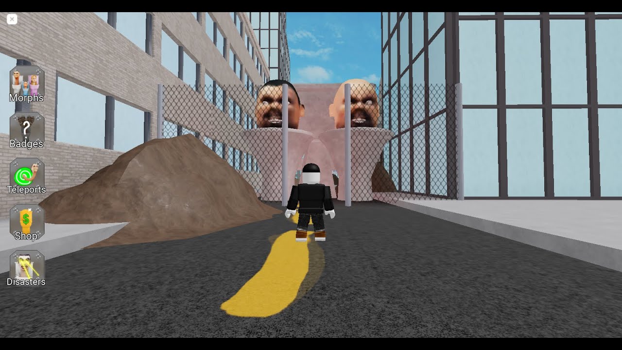 I got chaste by Skibi Toilets and spiders in a roblox city - YouTube