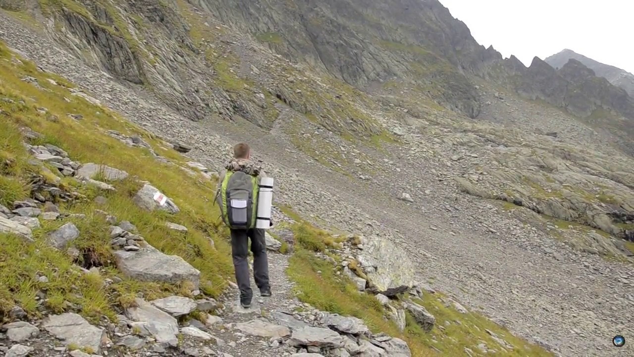 Muntii Fagaras varful Negoiu - YouTube