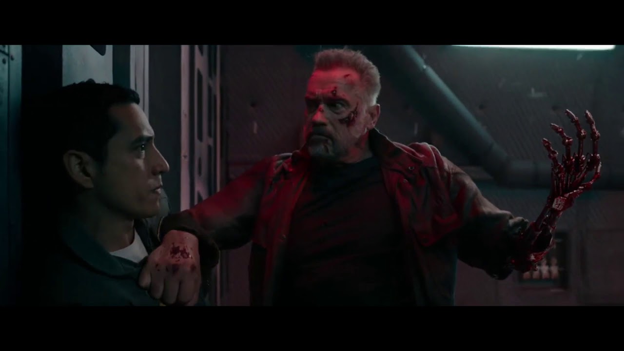 Terminator Dark Fate fight scene in airplane - YouTube