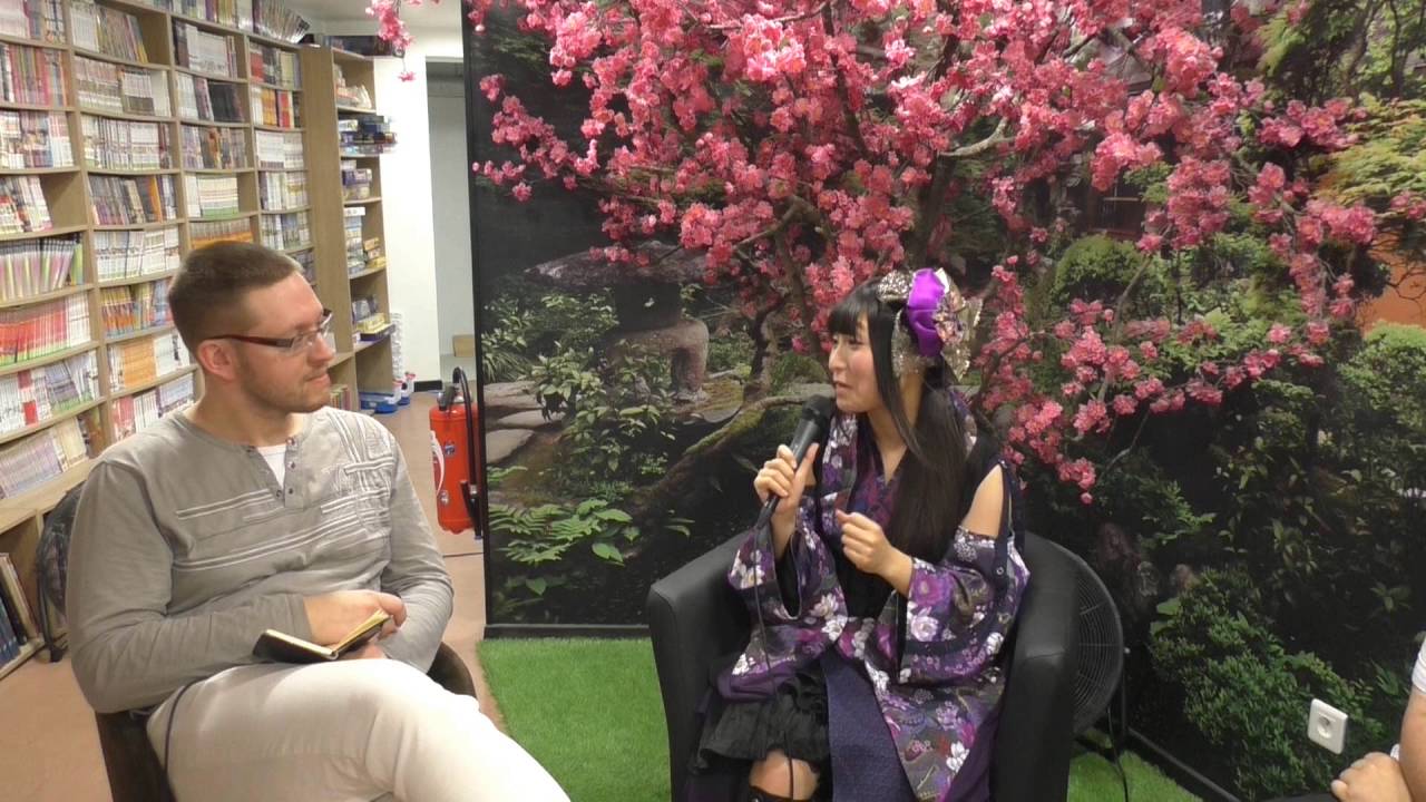 Hiiragi Rio Interview de l'idole Japonaise - YouTube