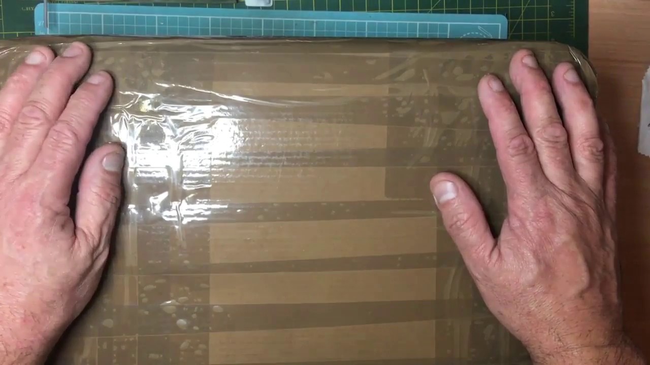 Unwrapping my new parcel.. 24/11/2018 - YouTube
