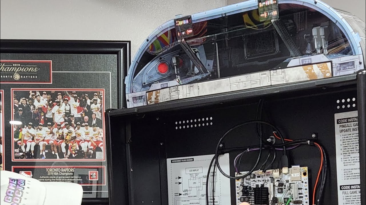 Stern The Mandalorian Pinball Topper and Insider Connected Installation ...