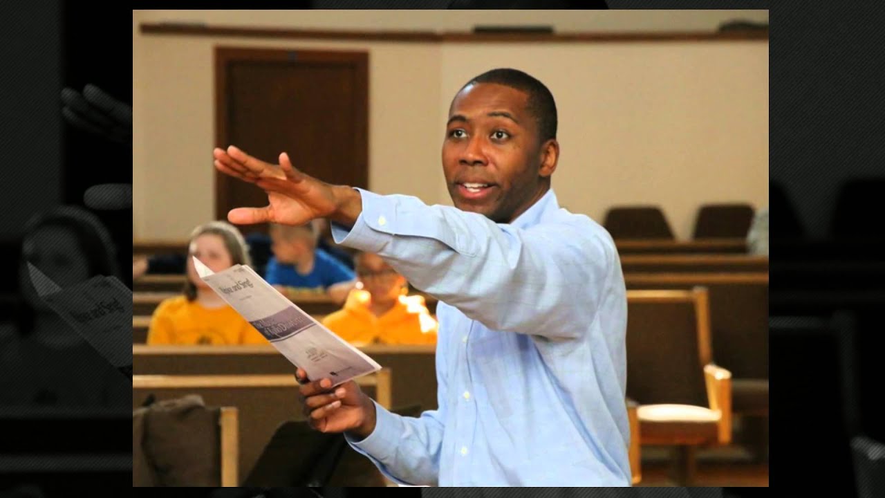 Rollo Dilworth conducts workshop with the SMS 8th grade choir - YouTube