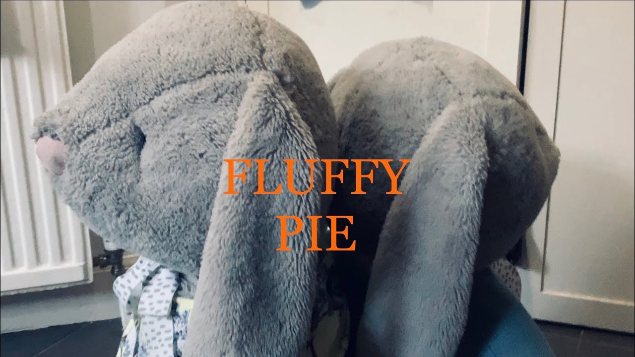 Fluffy Pie| April- Fluffy Pie song 4 - YouTube