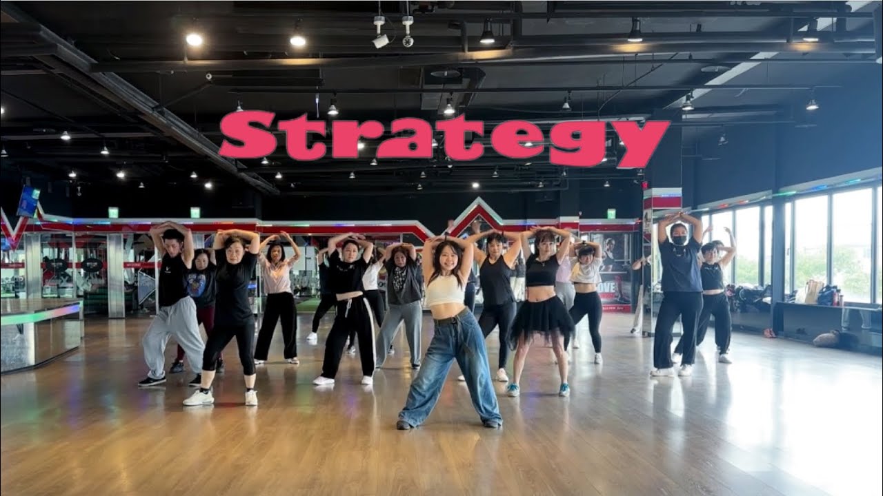 Twice - Strategy Dance Cover by Anna (class 內壢WorldGym) 20250227 - YouTube
