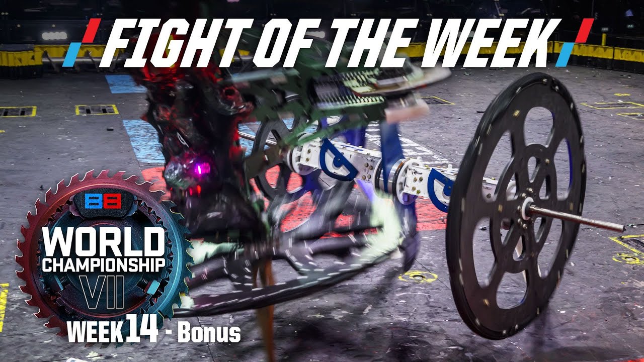 Twin Titans Clash - BattleBots FoTW: HUGE vs Starchild | WC7 - YouTube