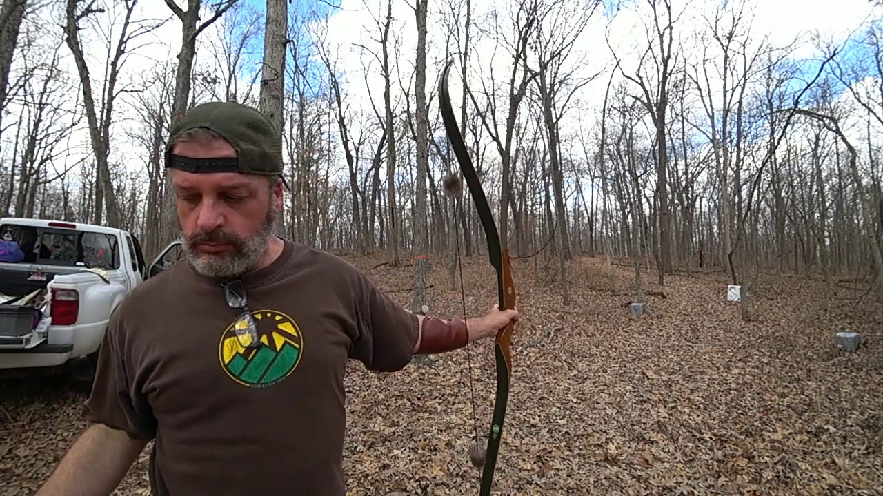 Bear Kodiak Hunter, Traditional Archery Instinctive Archery practice ...