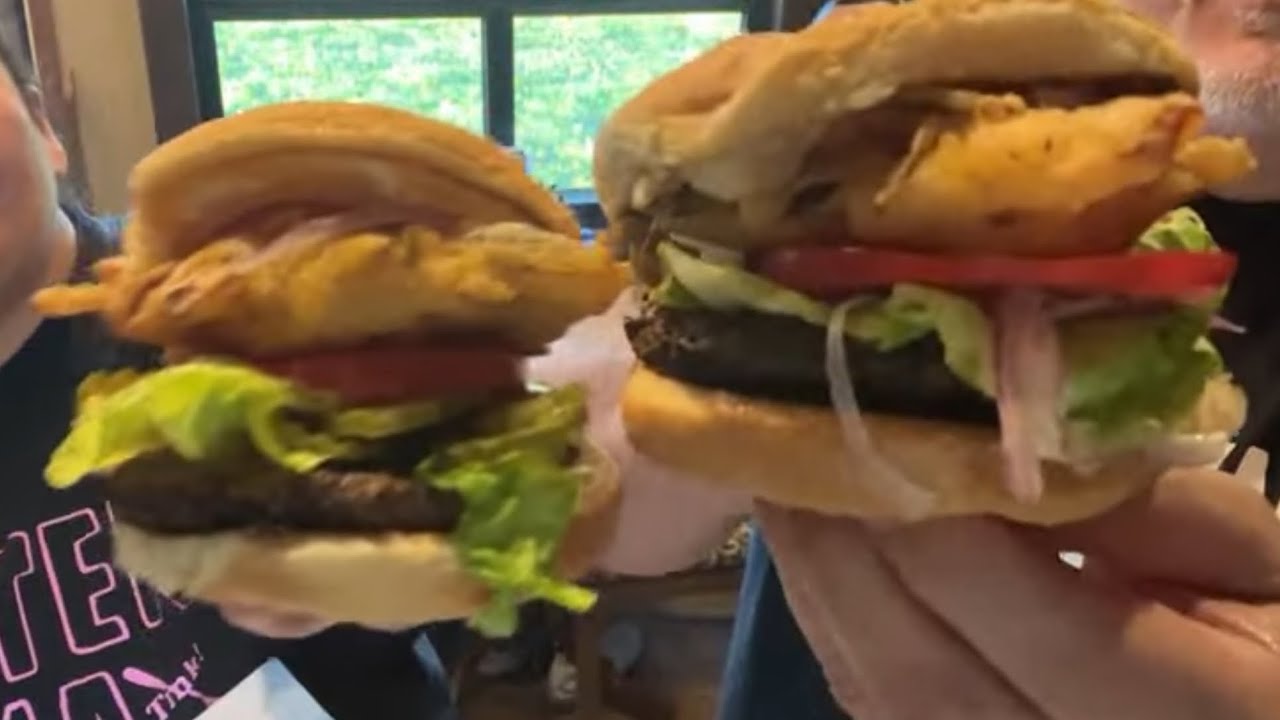 Triple O Burger = Big O Burger - YouTube