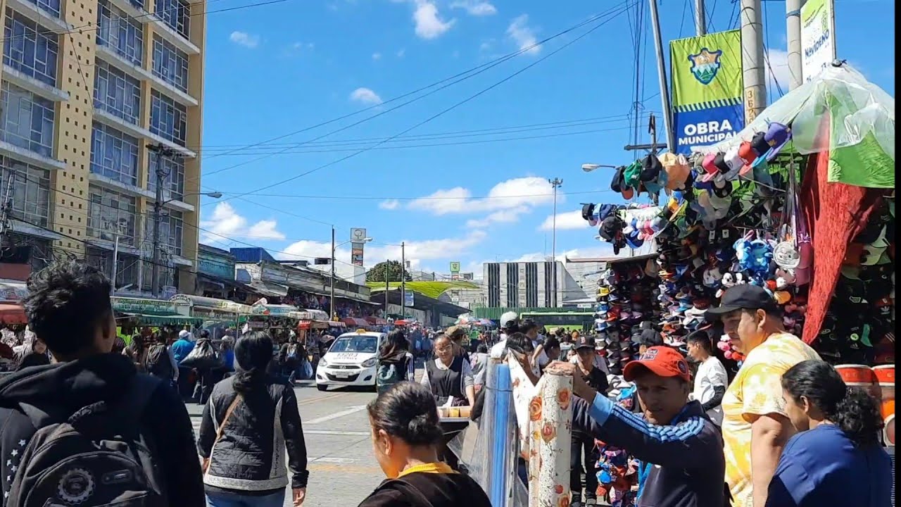 Todos Los chapines Salieron a Comprar los Estrenos De Navidad | Asi Se ...