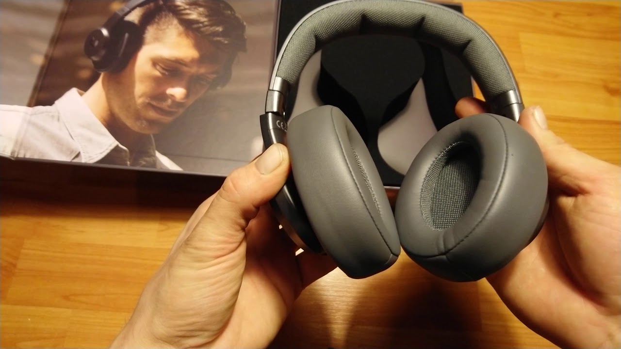 UNBOXING - New headset for streaming - YouTube
