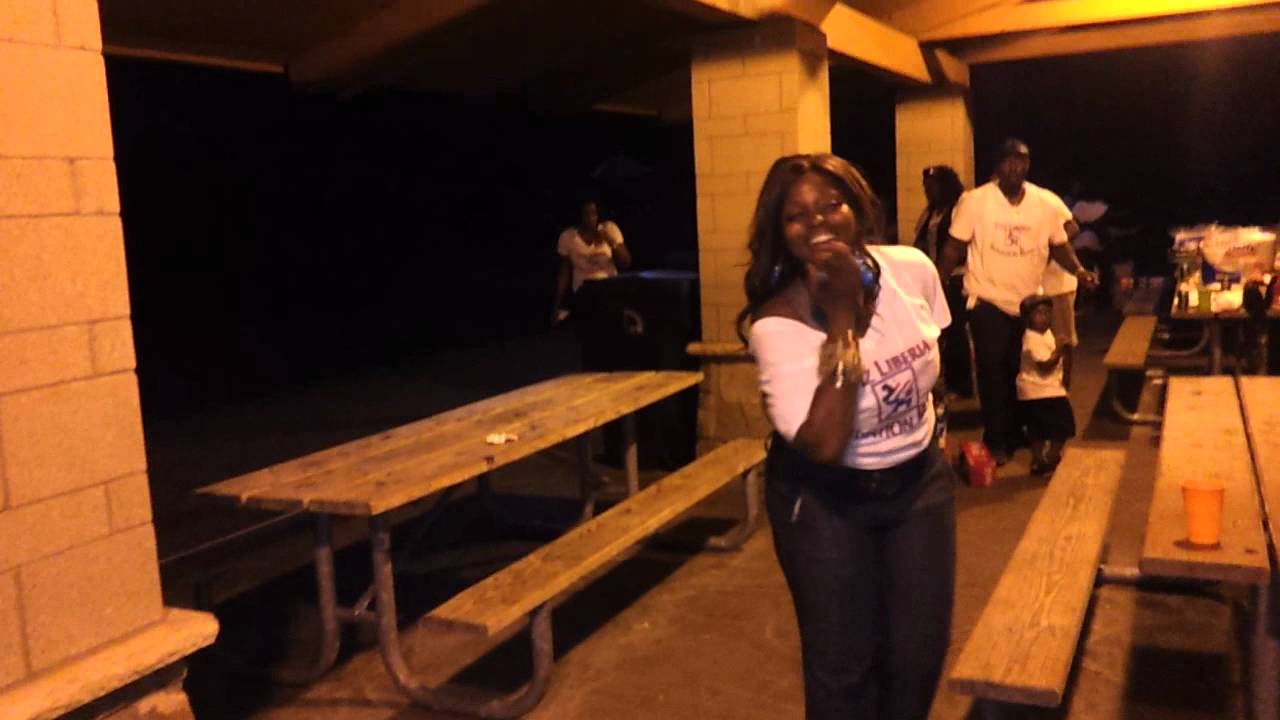 Mapouka Booty Dance at TMZ bbq (By UDD Choreographer Edna Stevens ...