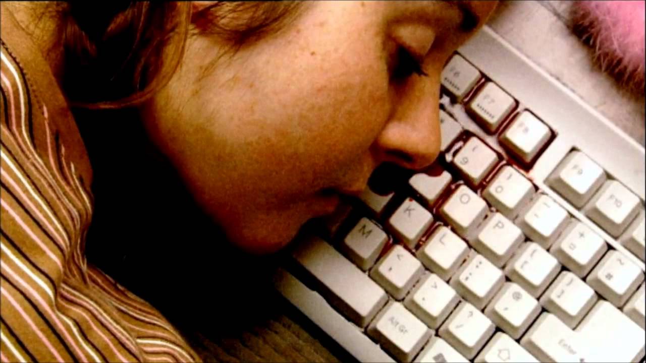 IT Crowd- Piracy Advert - YouTube