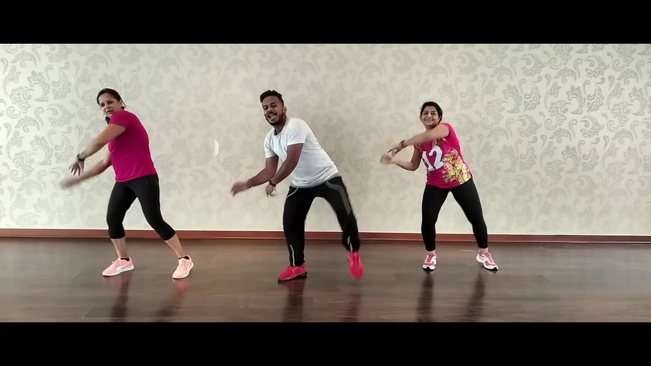 Ho ho ho ho ( remix ) bollyfit dance choreography - YouTube