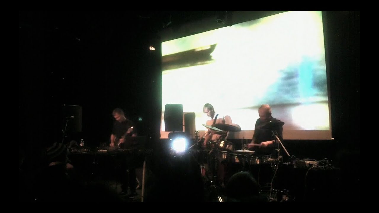 Michael Rother Plays NEU! & Harmonia @ Artfreq, Jazzhouse, Copenhagen ...