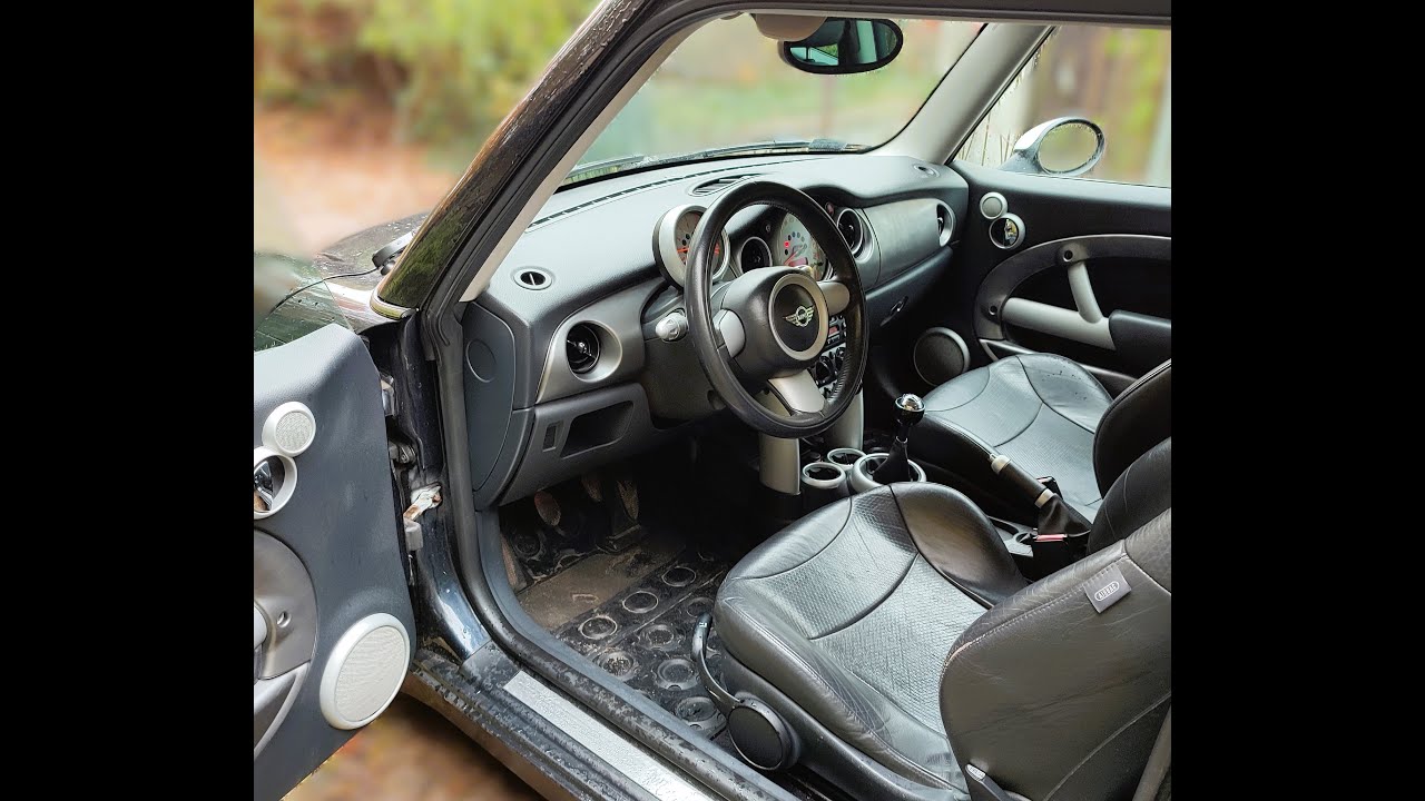Mini Cooper R50 Interior - YouTube