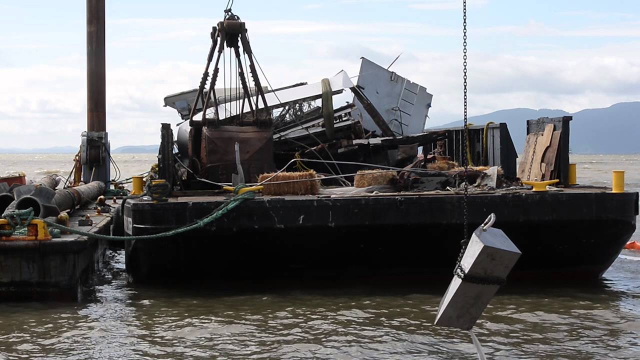 Remains of FV Bergen lifted out of Bellingham Bay - YouTube