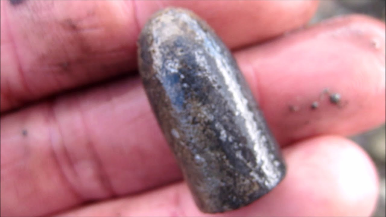 Beach Metal Detecting UK 2018 - WW2 RELICS and METEORITES?? (The ...