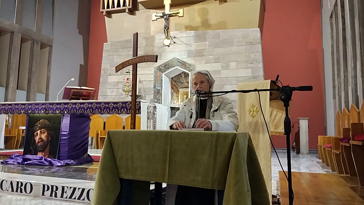Suor Emmanuel Maillard - Con Maria per la Vita - YouTube