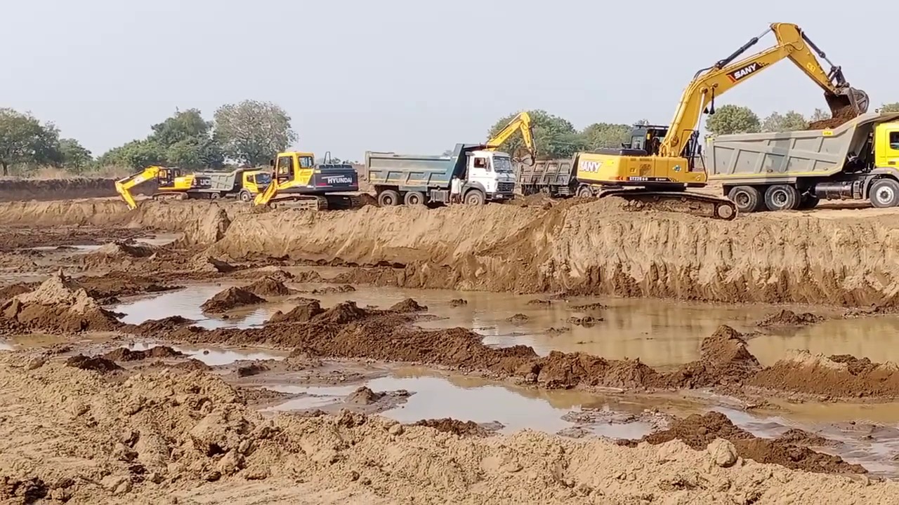 Excavator SANY SY220 vs JCB JS140 vs HYNDAI R140 - YouTube