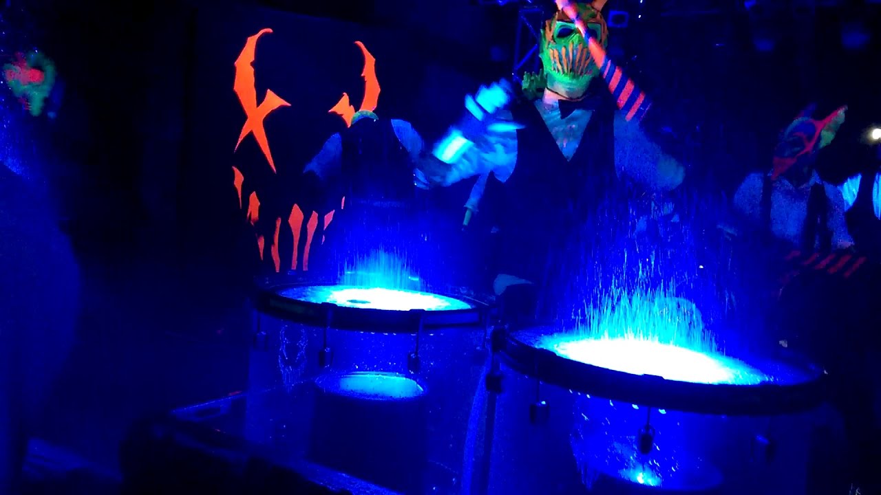 Mushroomhead - QWERTY Live At Capone's - YouTube