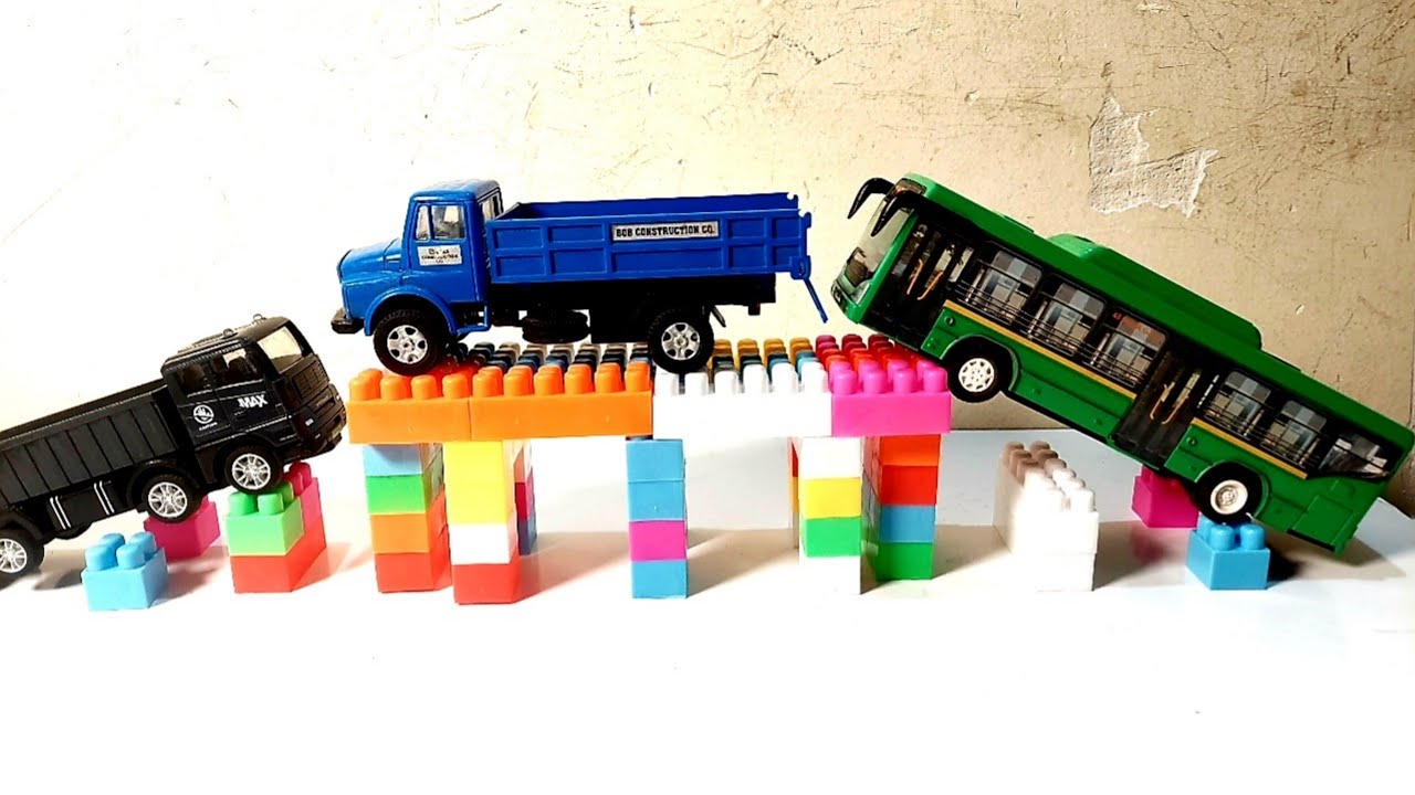 BUILDING BLOCK BRIDGE FOR VEHICLE TOYS | TODDLERS VEHICLES - YouTube