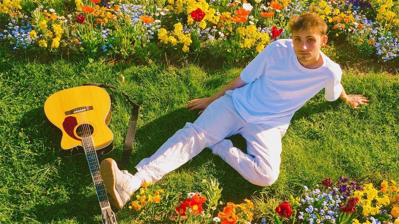 Chris James - 12 Hours Chords - Chordify