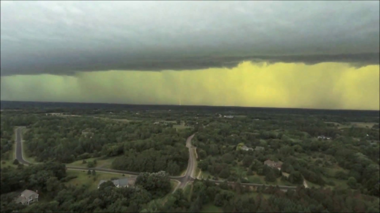Thunderstorm Rolling In - YouTube