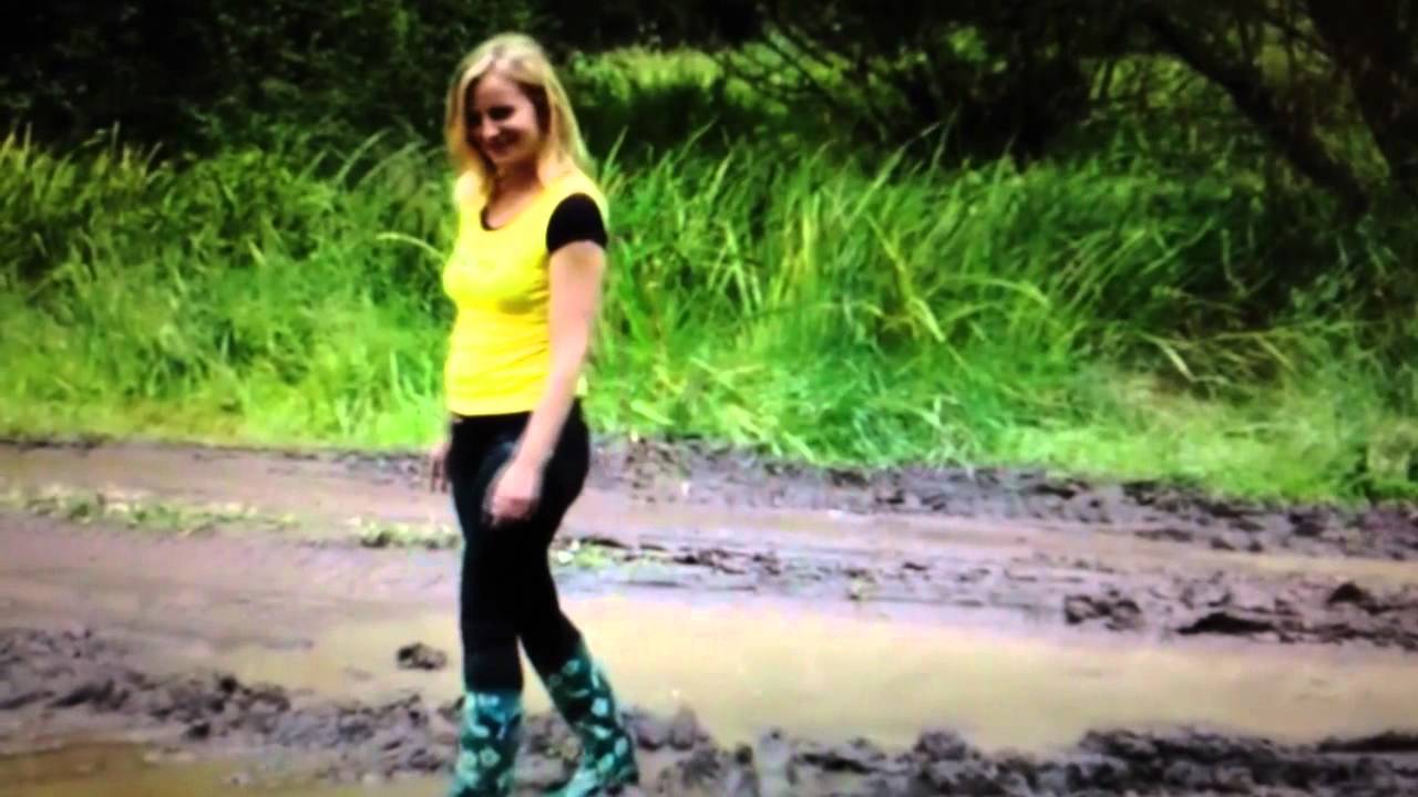 January 11 Cigarette Smoking Girl Gets Smoked Youtube
