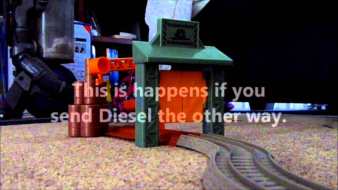 Trackmaster Emergency Searchlight Set - YouTube