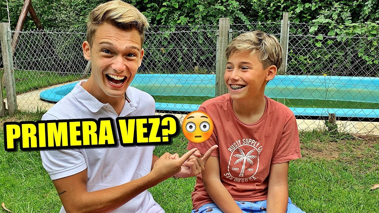YA TE MASTURBA*?😳 PREGUNTAS MUY INCOMODAS con MI HERMANO! - YouTube